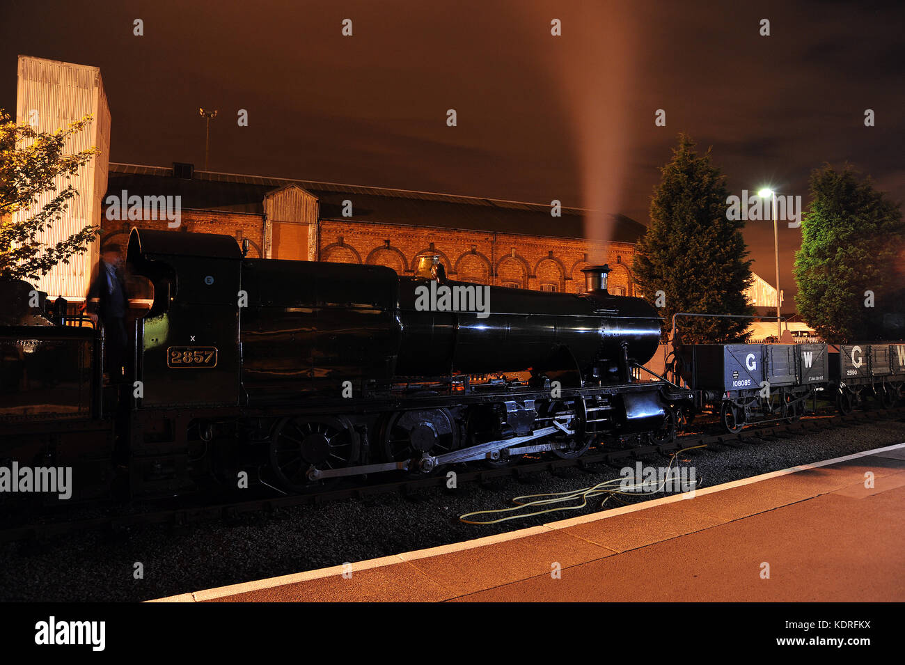 2857 at Kidderminster with a night-time goods train. Severn Valley ...