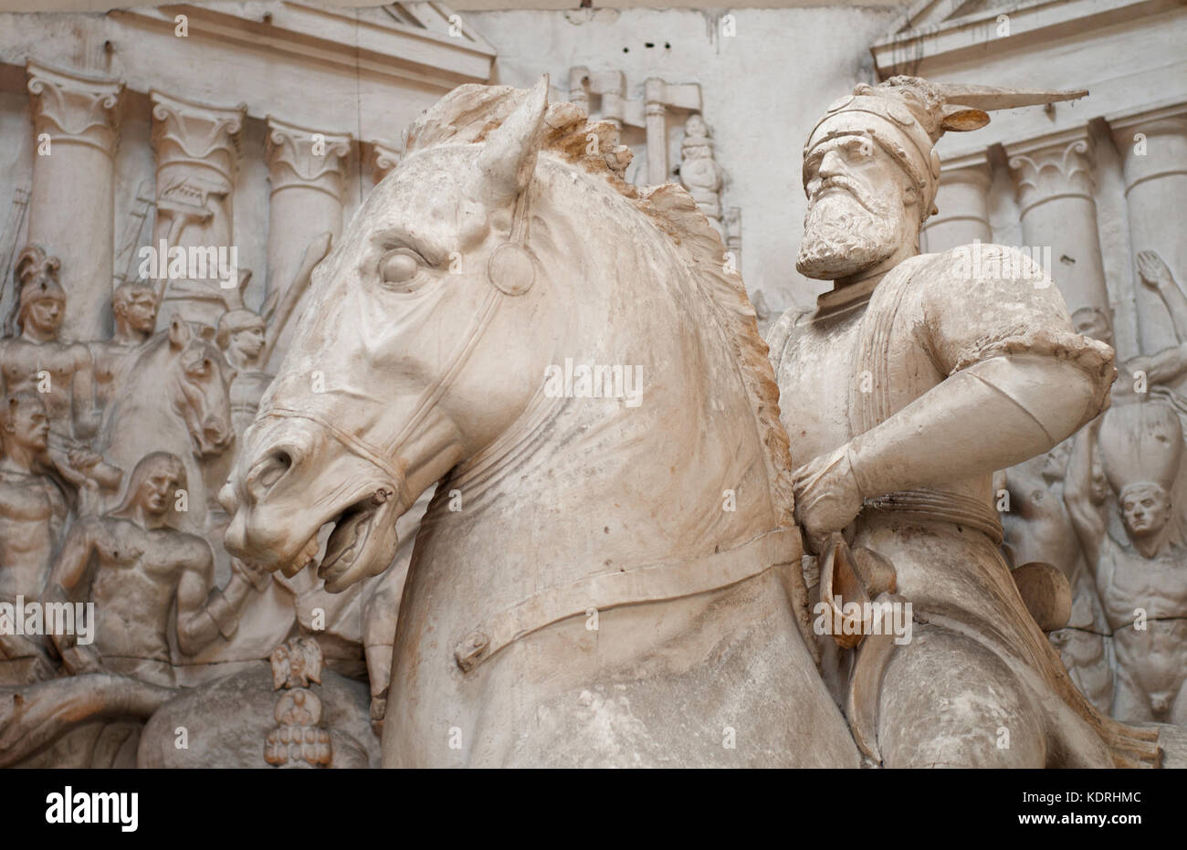 Albanian hero skanderbeg hi-res stock photography and images - Alamy