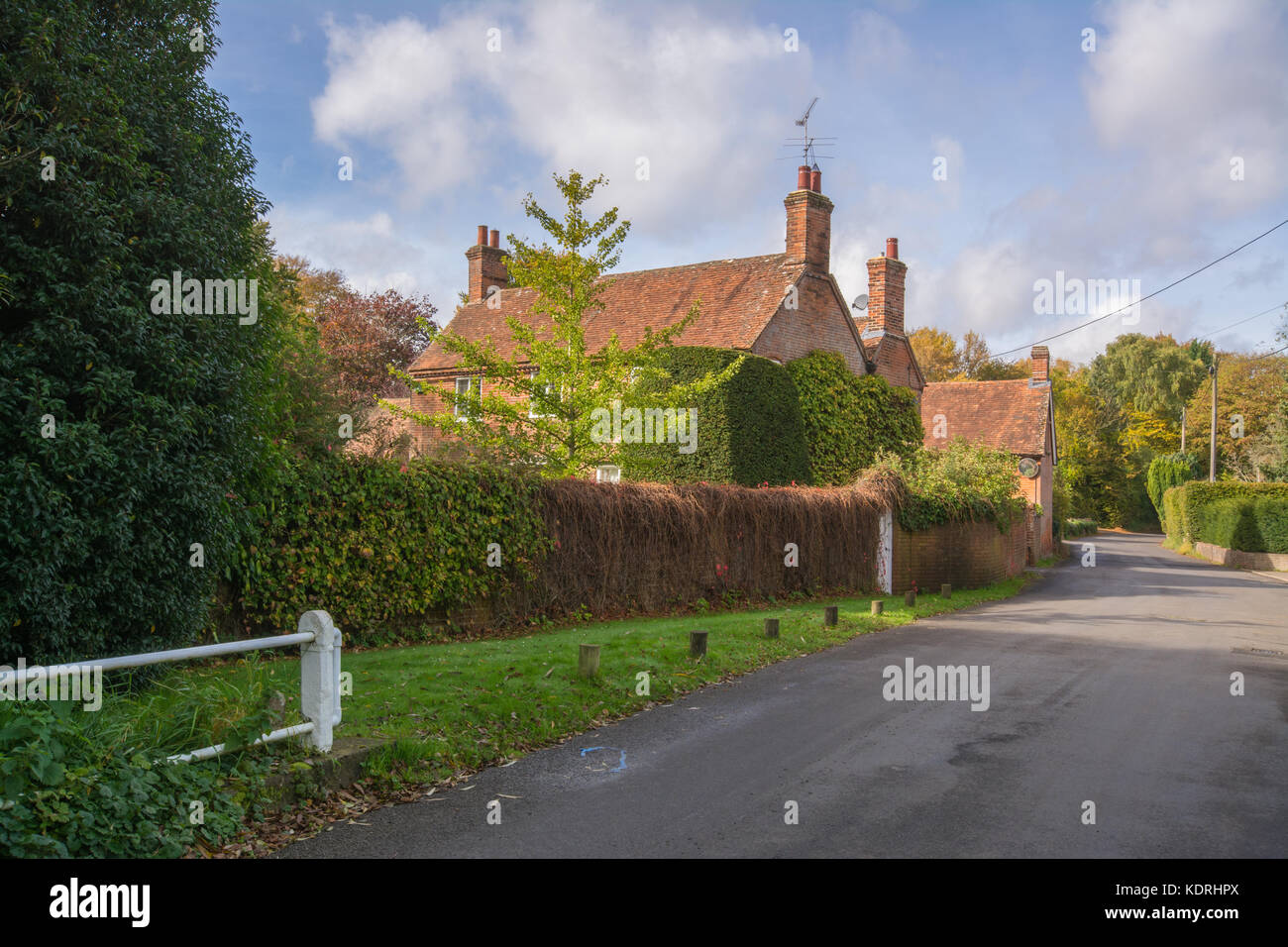 Greywell hampshire england uk hi-res stock photography and images - Alamy