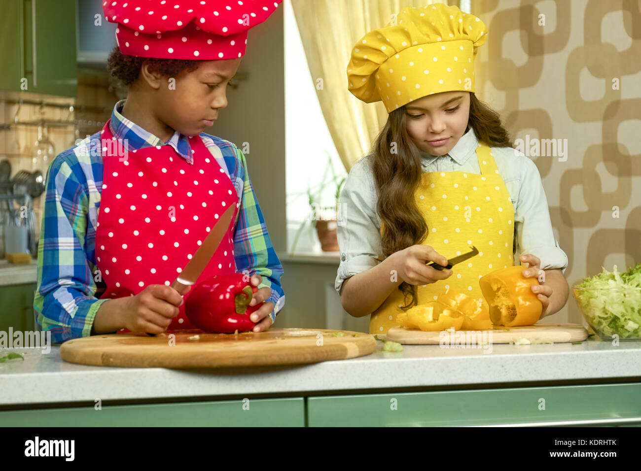 Kids preparing food Stock Photo - Alamy