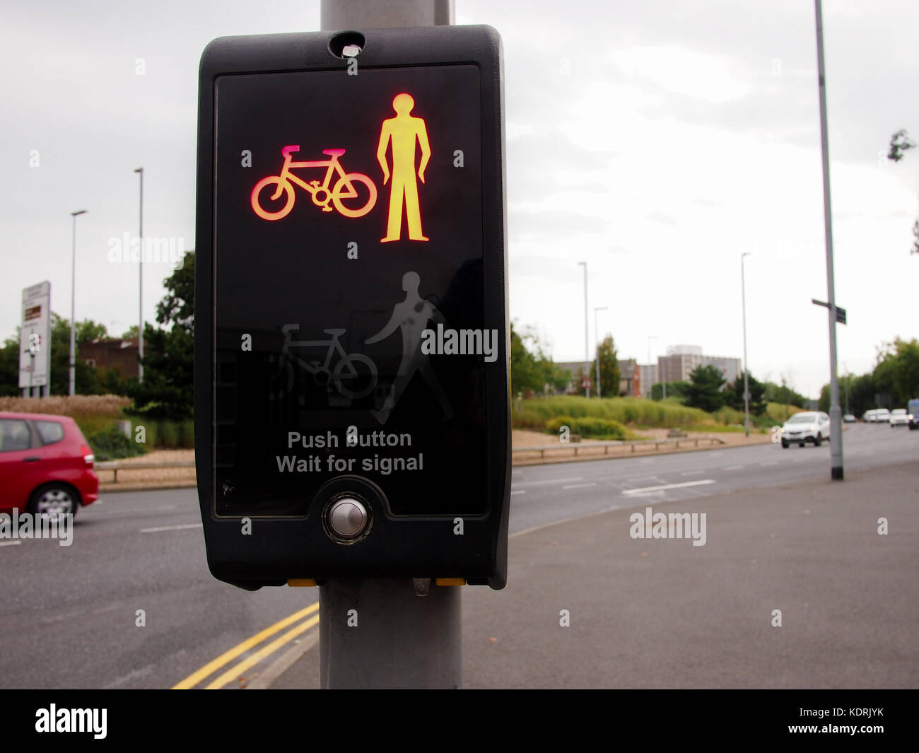 Pedestrian crossing uk hi-res stock photography and images - Alamy