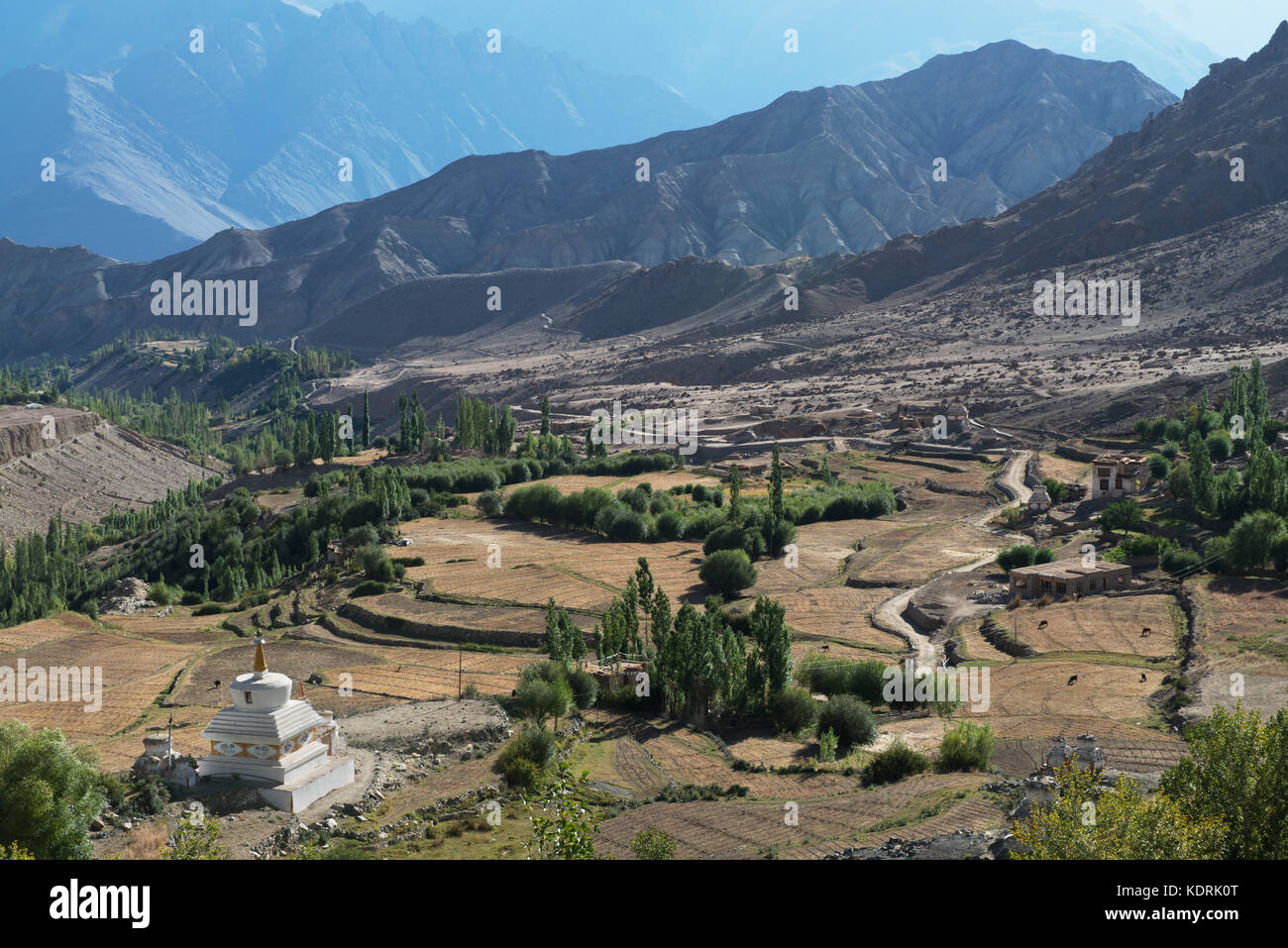 Descending from height hi-res stock photography and images - Alamy