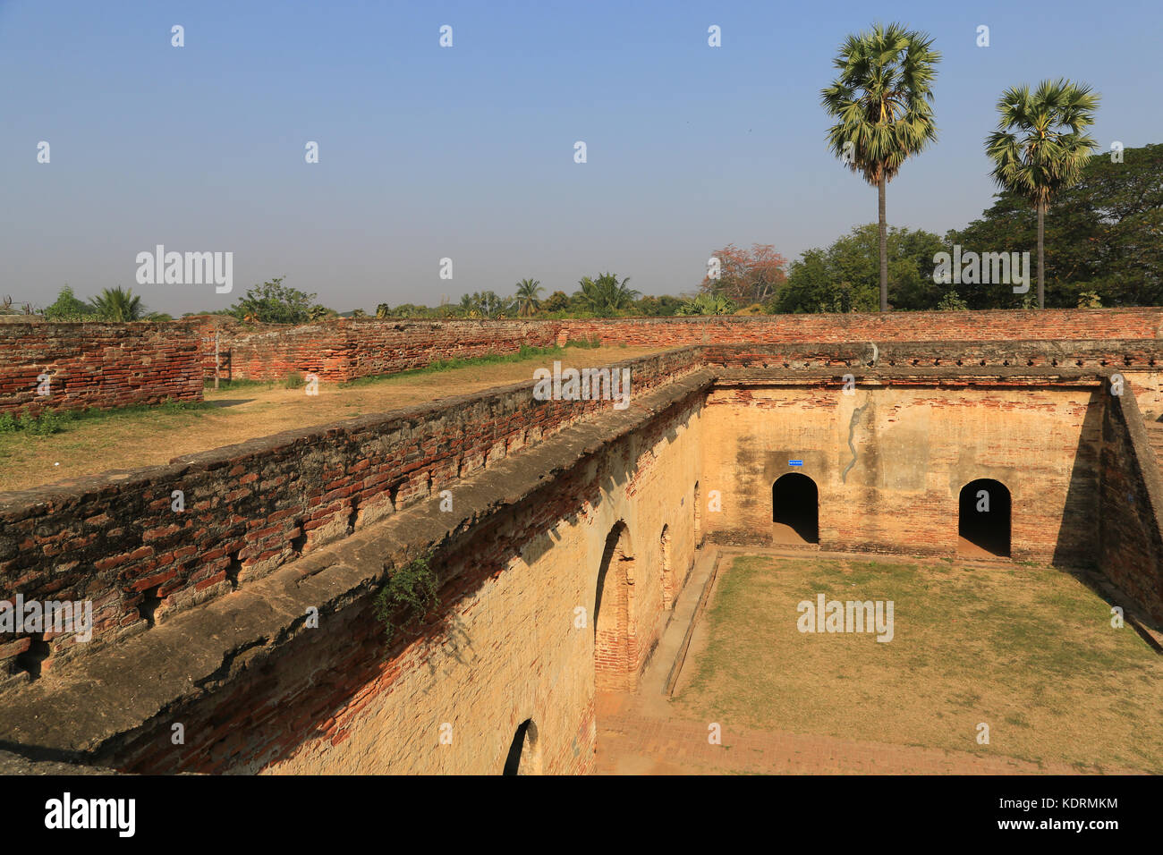 Minhla Village on the right (west) bank of the Irrawaddy River in ...