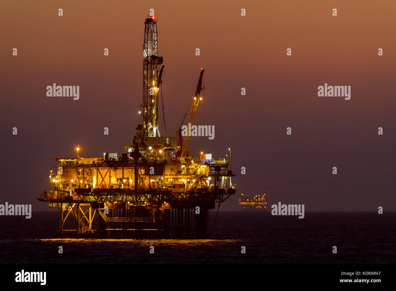 Caspian sea oil platforms High Resolution Stock Photography and Images ...