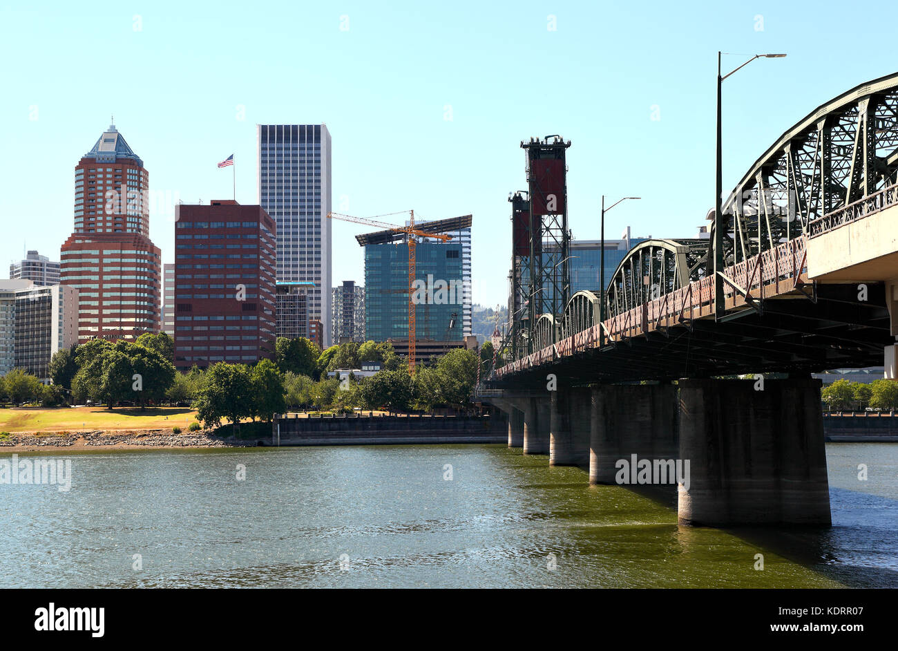 Downtown Portland at Hawthorne bridge Stock Photo - Alamy