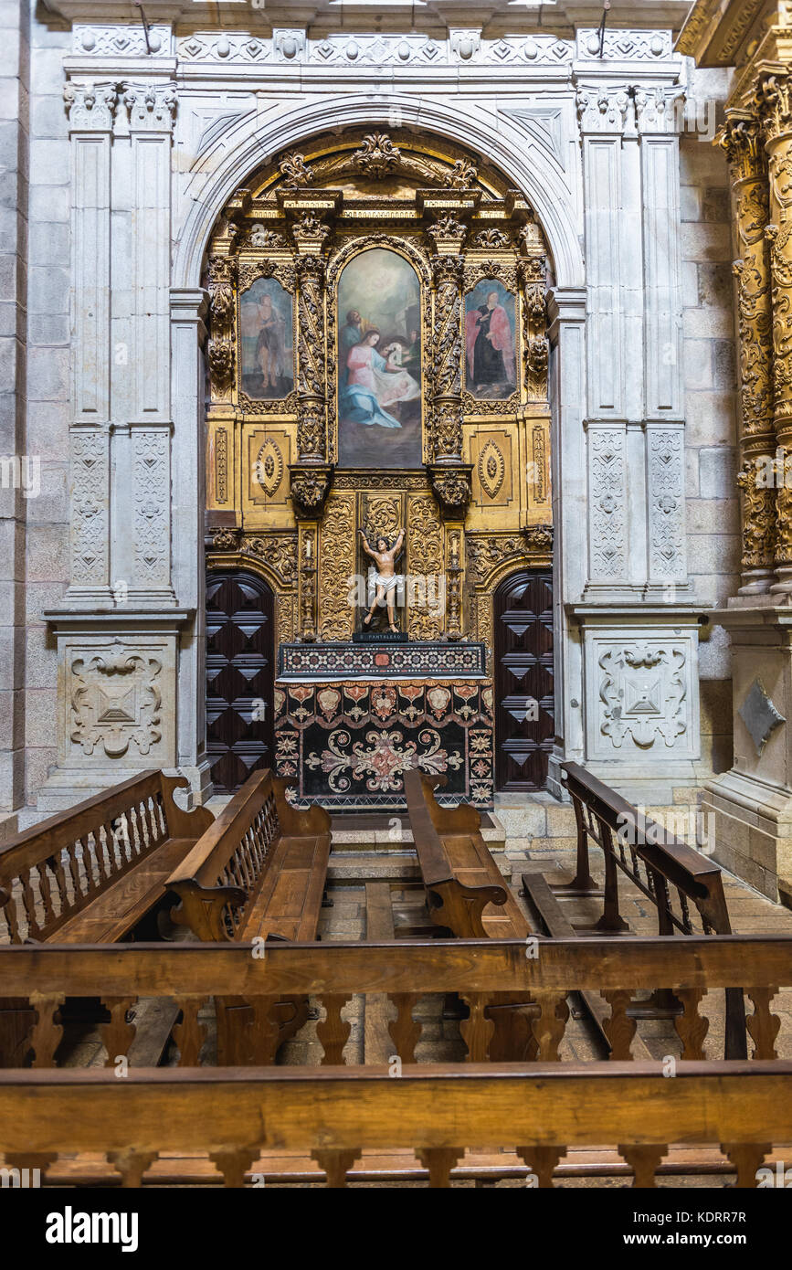 Side altar hi-res stock photography and images - Alamy