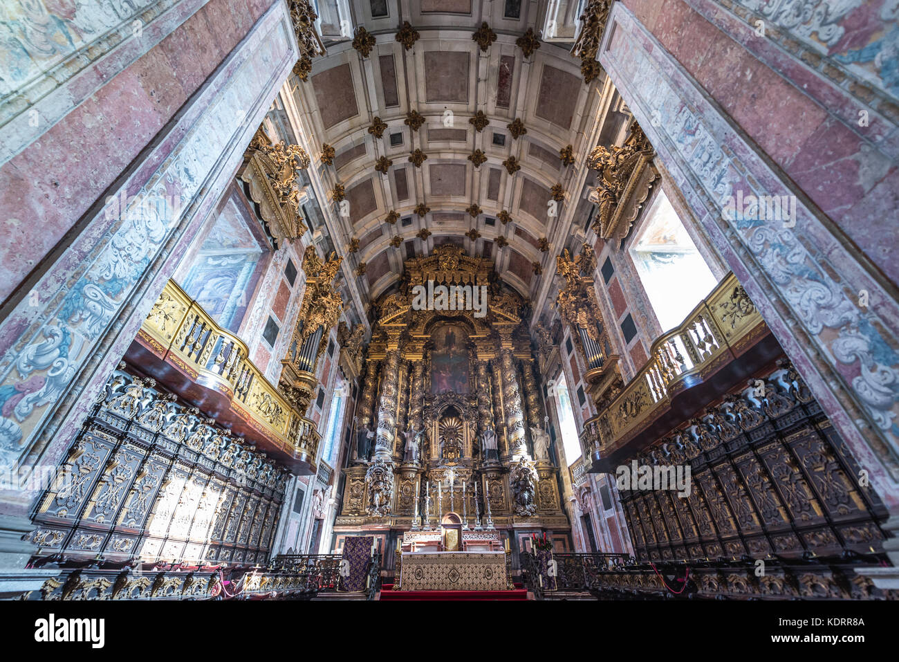 Inside catholic church chancel hi-res stock photography and images - Alamy