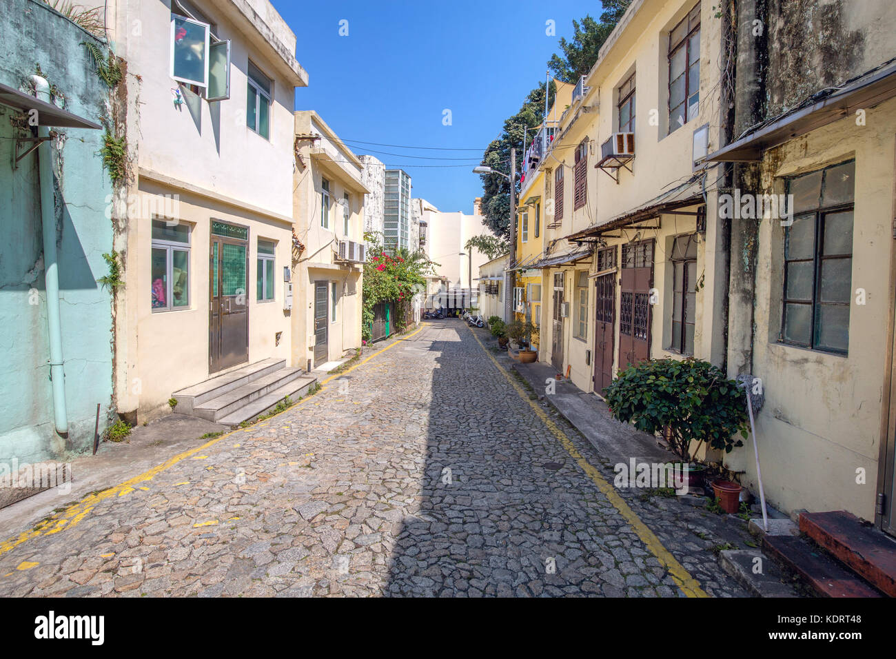 Macao old street hi-res stock photography and images - Alamy