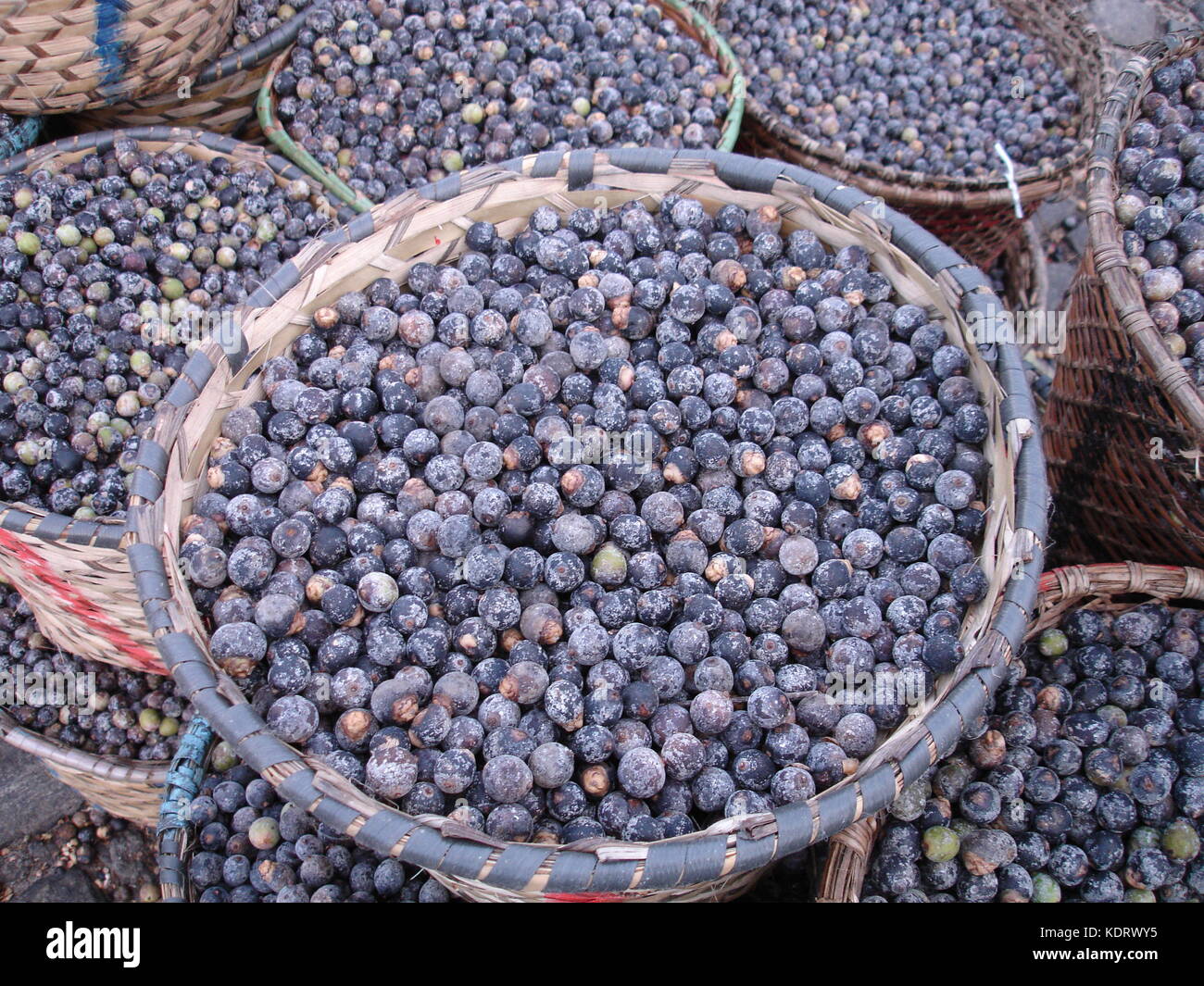 Acai fruit baskets hi-res stock photography and images - Alamy