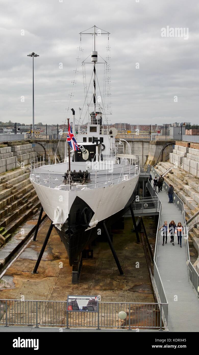 Hms m33 hi-res stock photography and images - Alamy