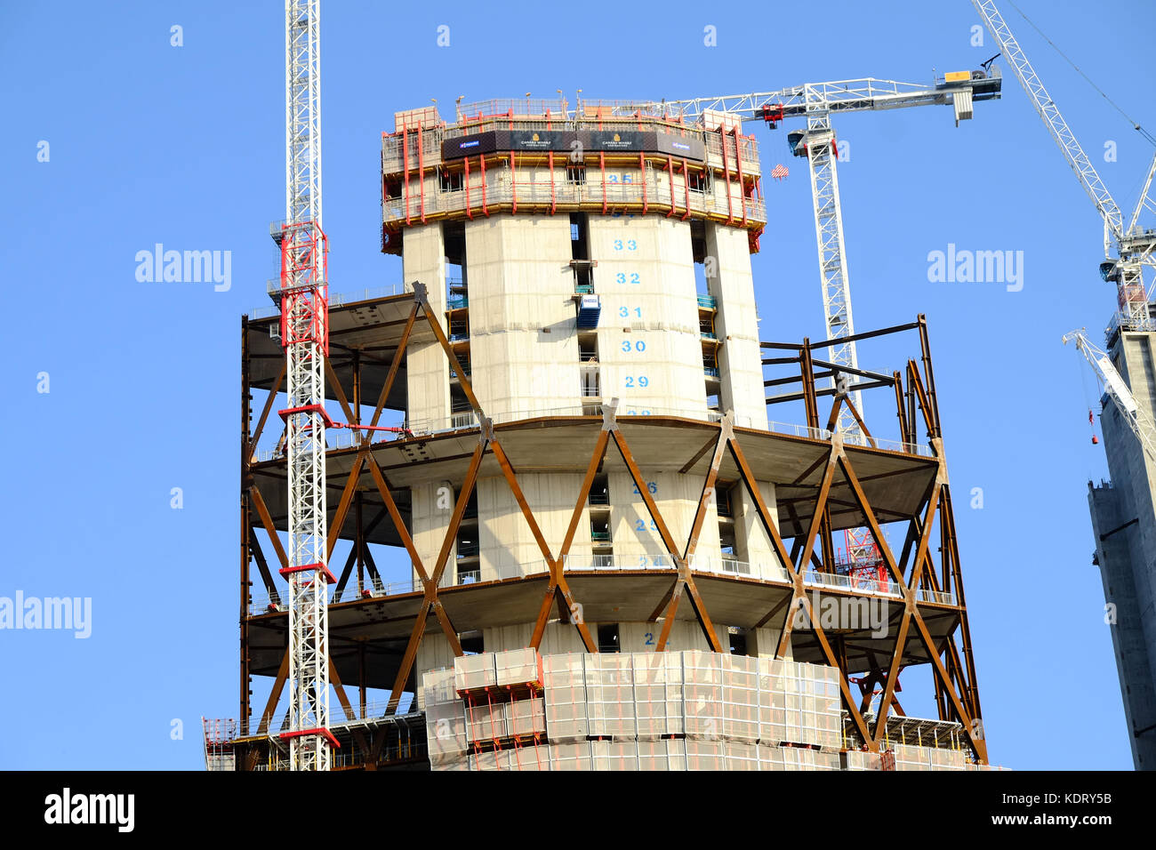 Steel diagrid structure hi-res stock photography and images - Alamy
