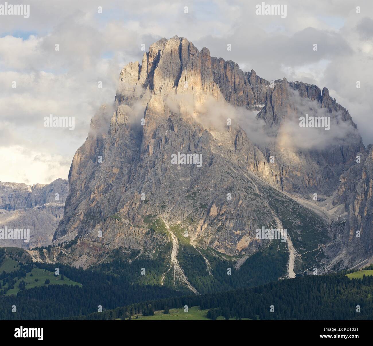 Alpe di suisi panorama hi-res stock photography and images - Alamy