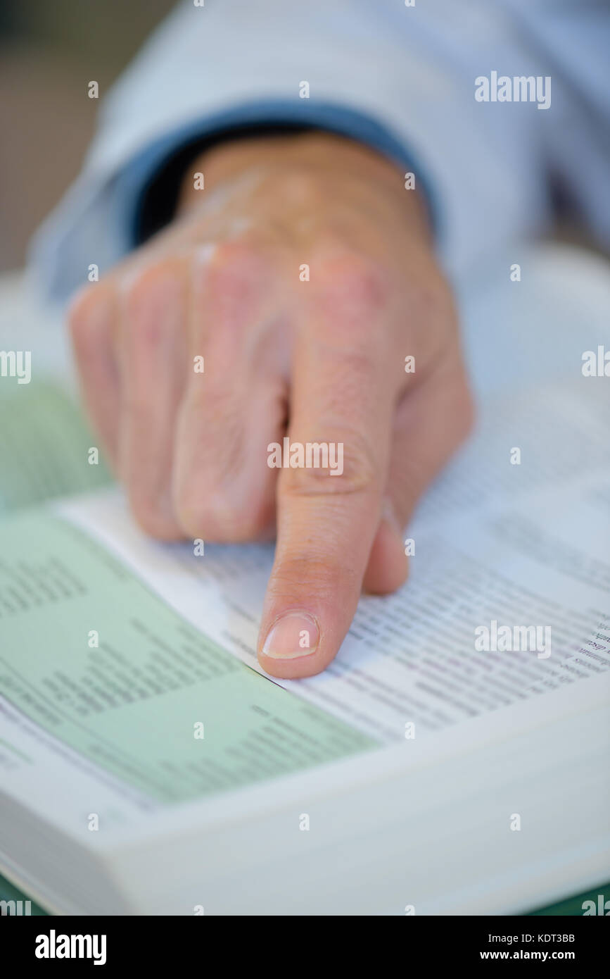 memorizing the paragraph Stock Photo - Alamy