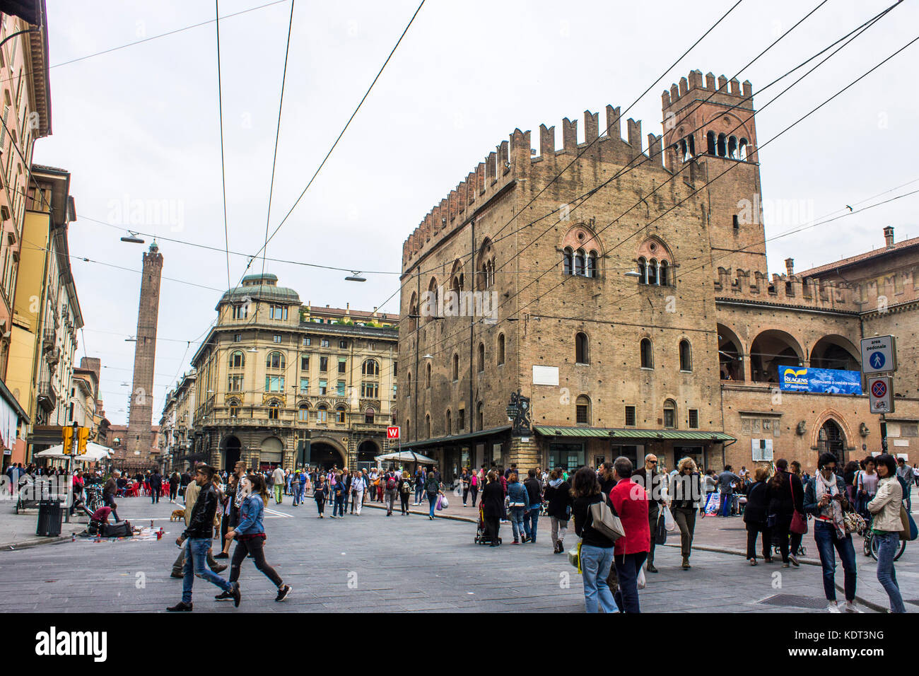 The Via Rizzoli and the Palazzo Re Enzo in Bologna with the Torre degli ...