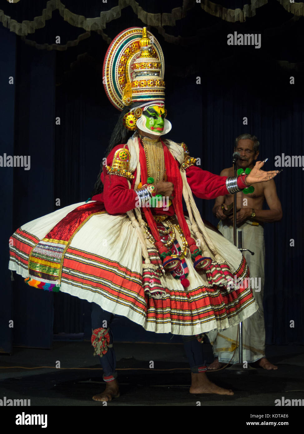 Kathakali actor hi-res stock photography and images - Alamy
