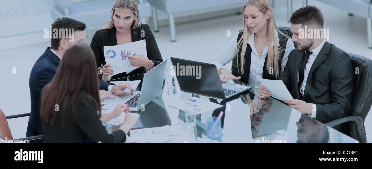 Business people collaborating at the table Stock Photo - Alamy