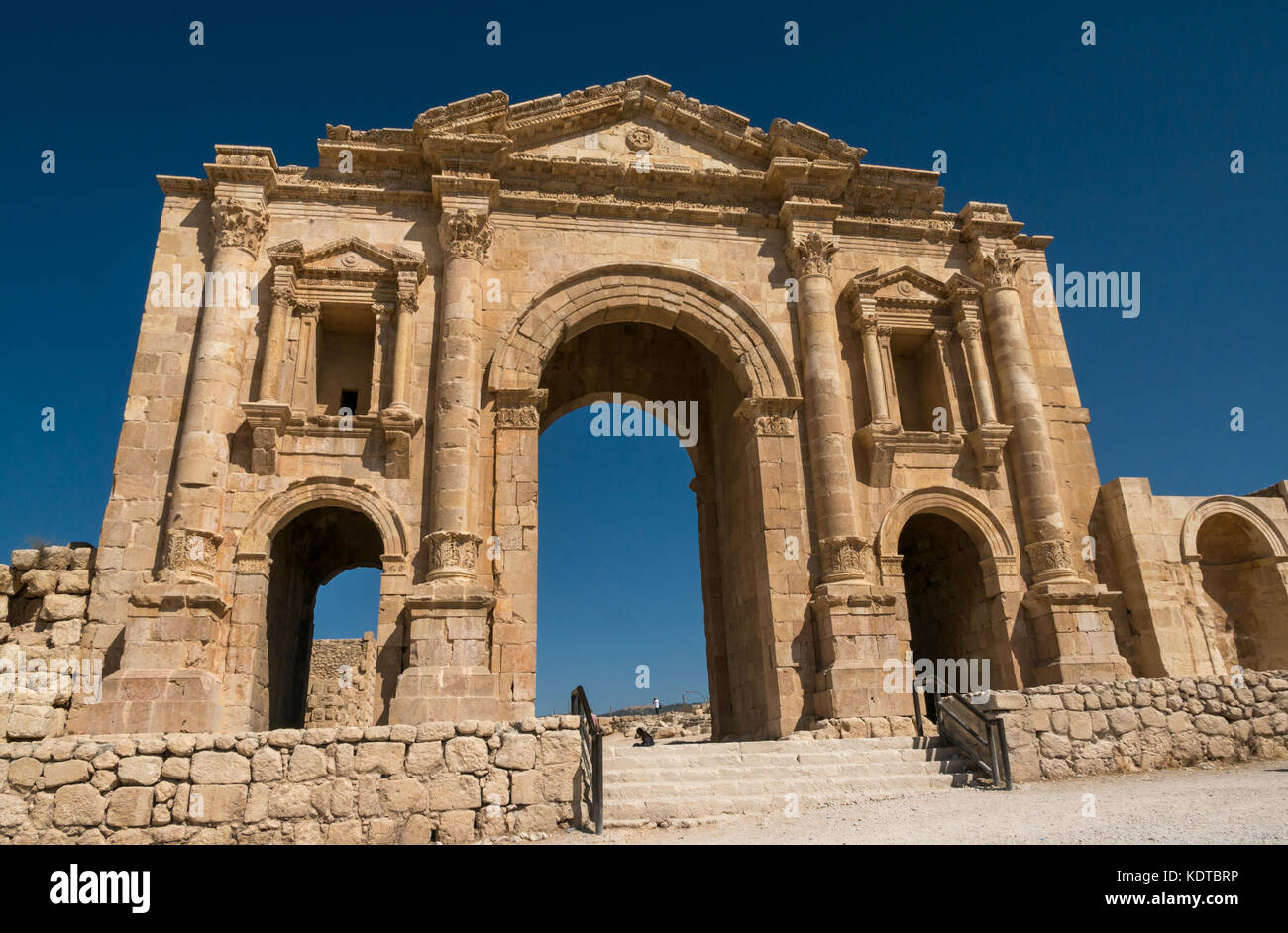 Hadrian's Arch gate, South side of Roman city of Jerash, ancient Gerasa ...