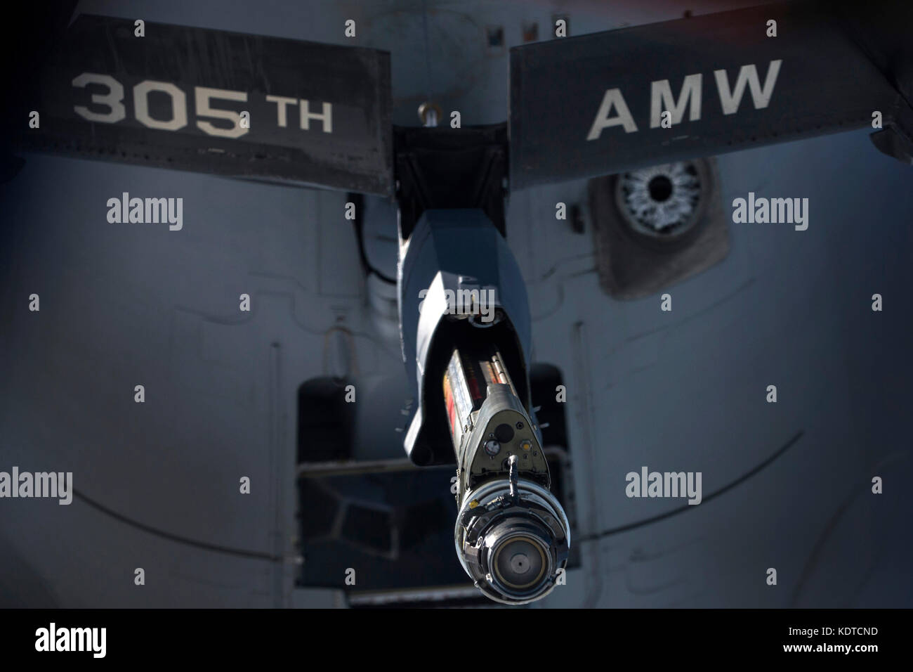 Aerial tanker hi-res stock photography and images - Alamy