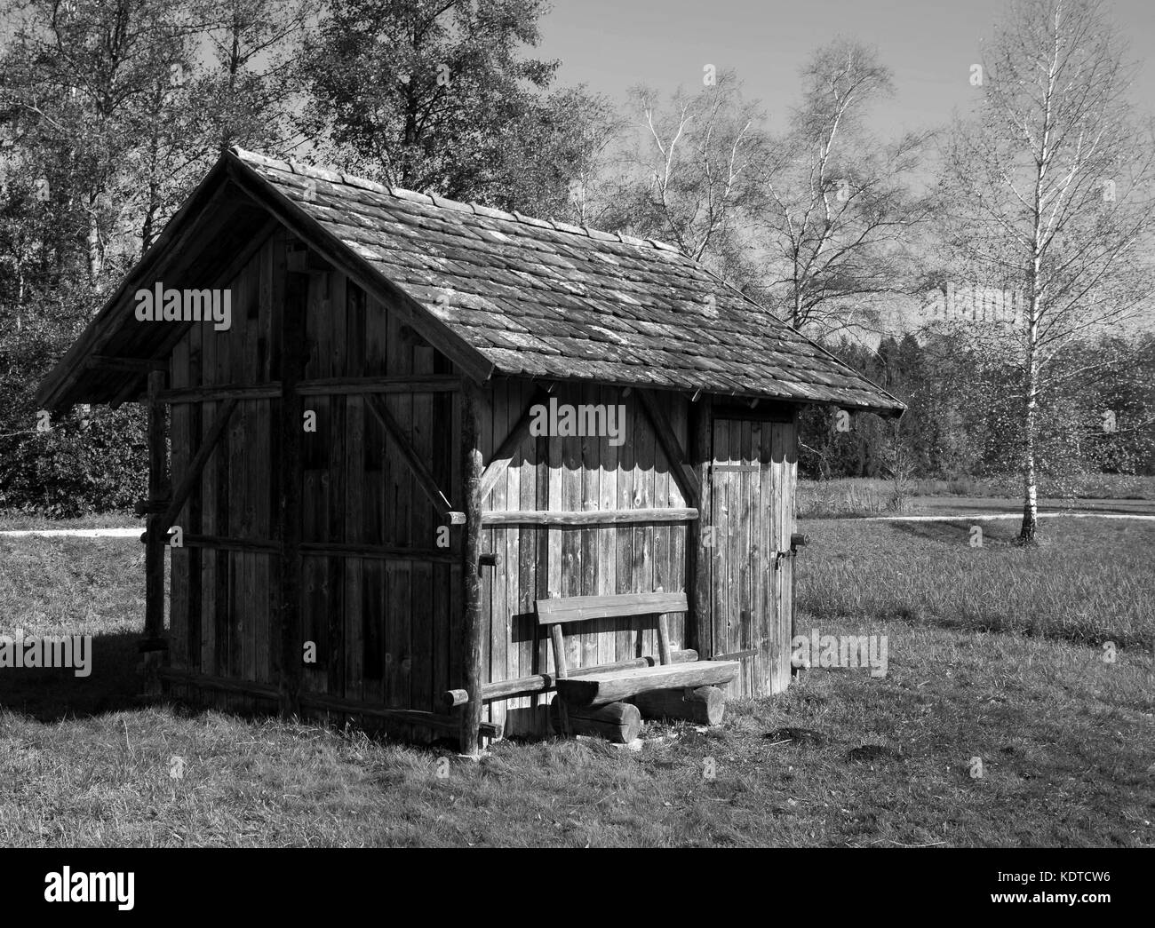 old Hut, decay shack, rural Idyll in bavaria, colorful autumnal ...