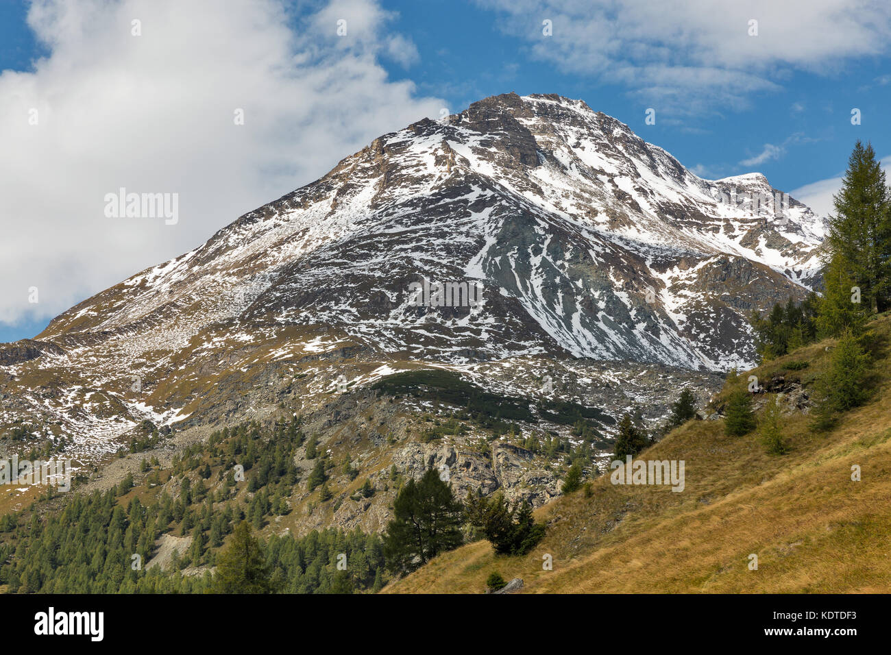 Mountains landscape Grossglockner High Alpine Road in Austrian Alps ...
