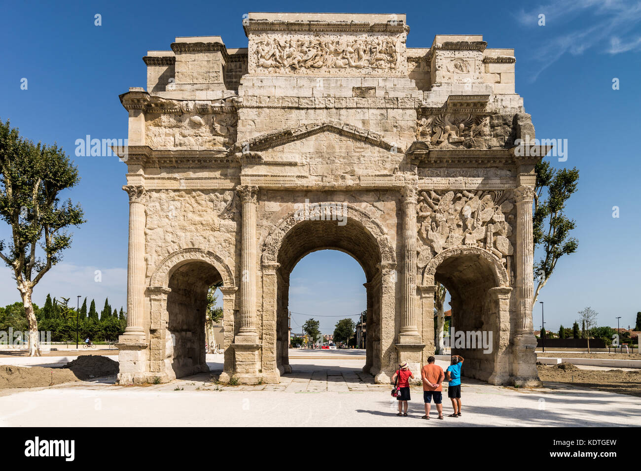 Triumphal Arch of Orange, Orange, Provence, Region Provence-Alpes-Côte ...