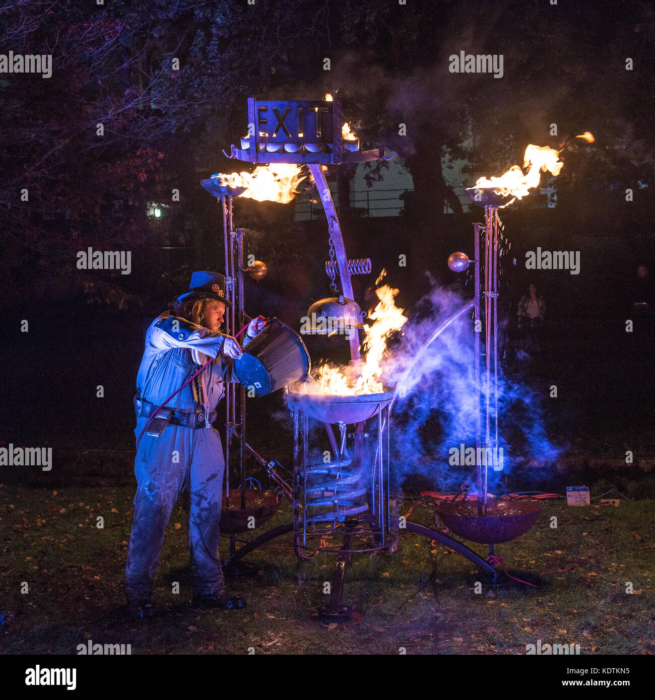 Exhibition exhibit display hi-res stock photography and images - Alamy