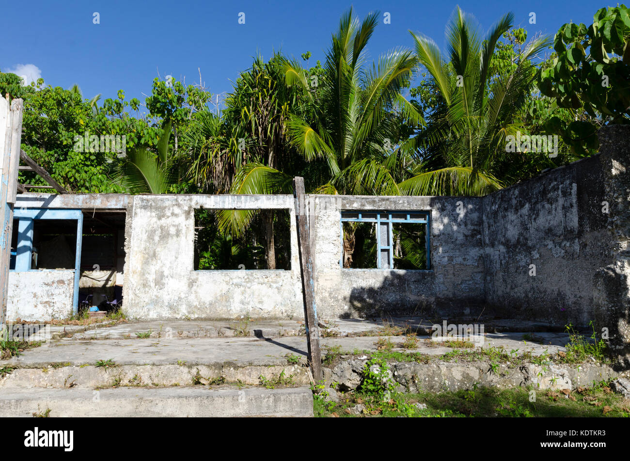 Derelict house, Namakulu, Niue, South Pacific Stock Photo - Alamy