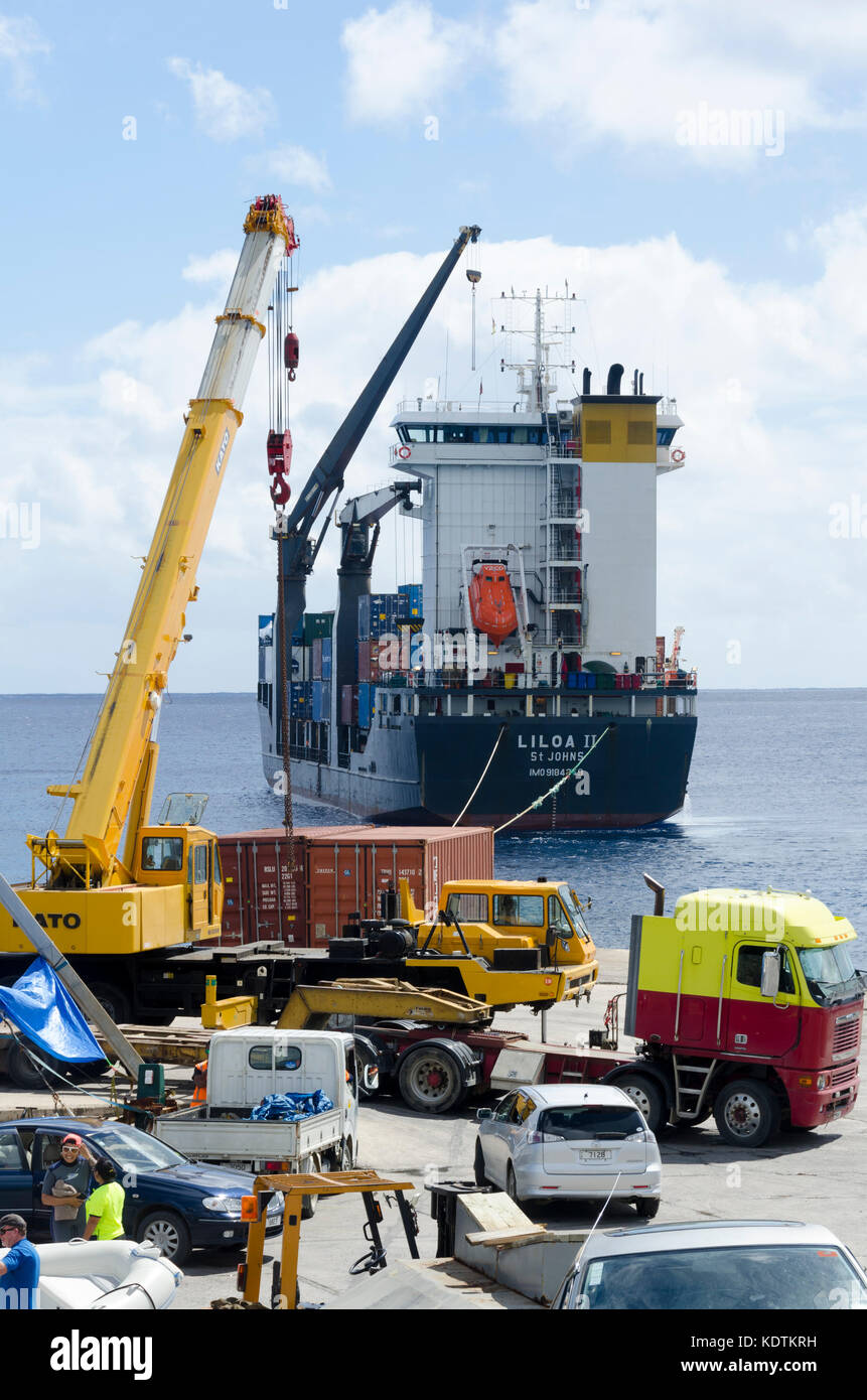 Ship unloading hi-res stock photography and images - Alamy