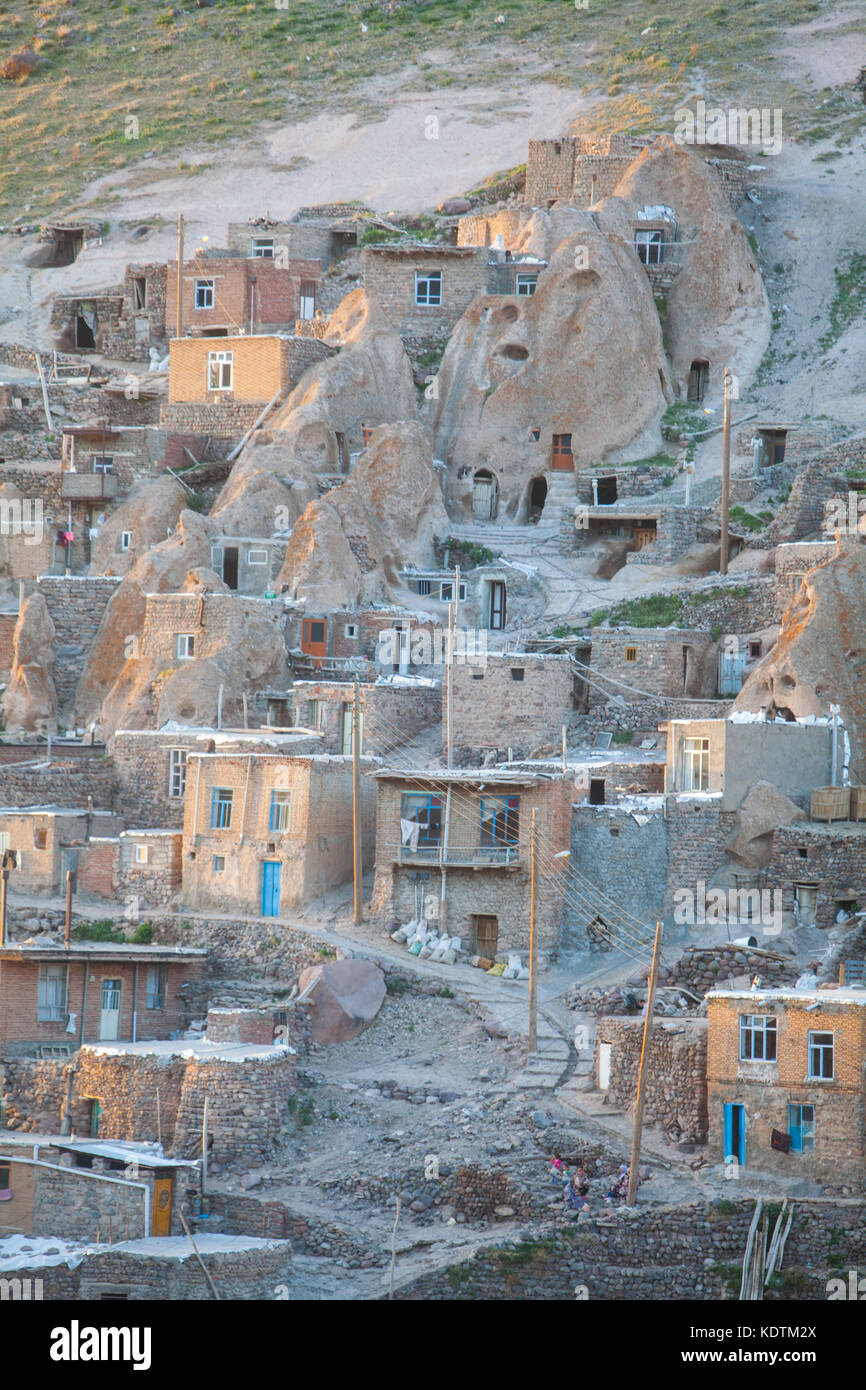 Houses in the mountain village of Kandovan, Iran Stock Photo - Alamy