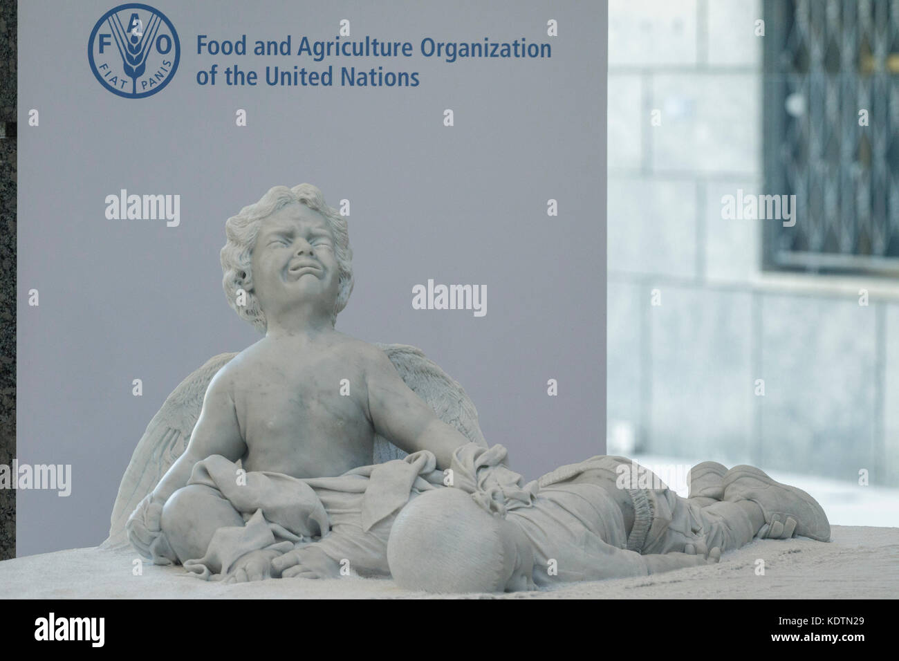 Statue representing industry hi-res stock photography and images - Alamy