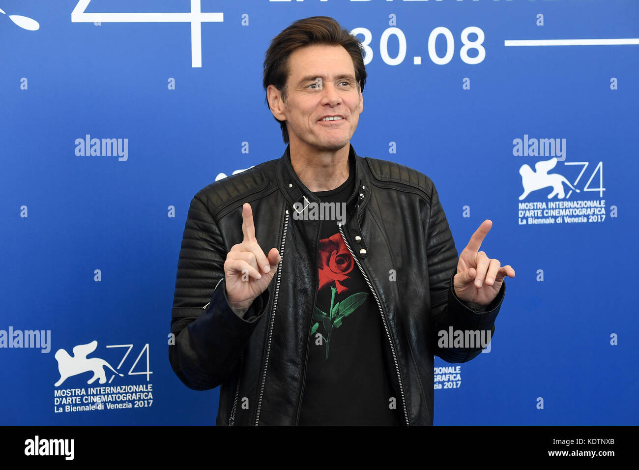 Jim Carrey attends the photocall for Jim & Andy: The Great Beyond ...