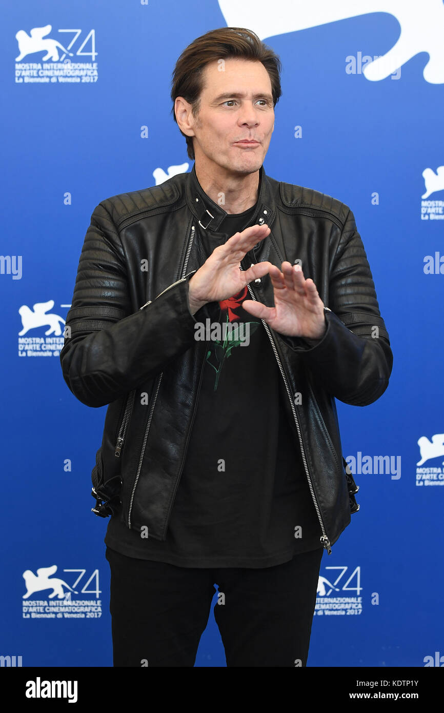 Jim Carrey attends the photocall for Jim & Andy: The Great Beyond ...