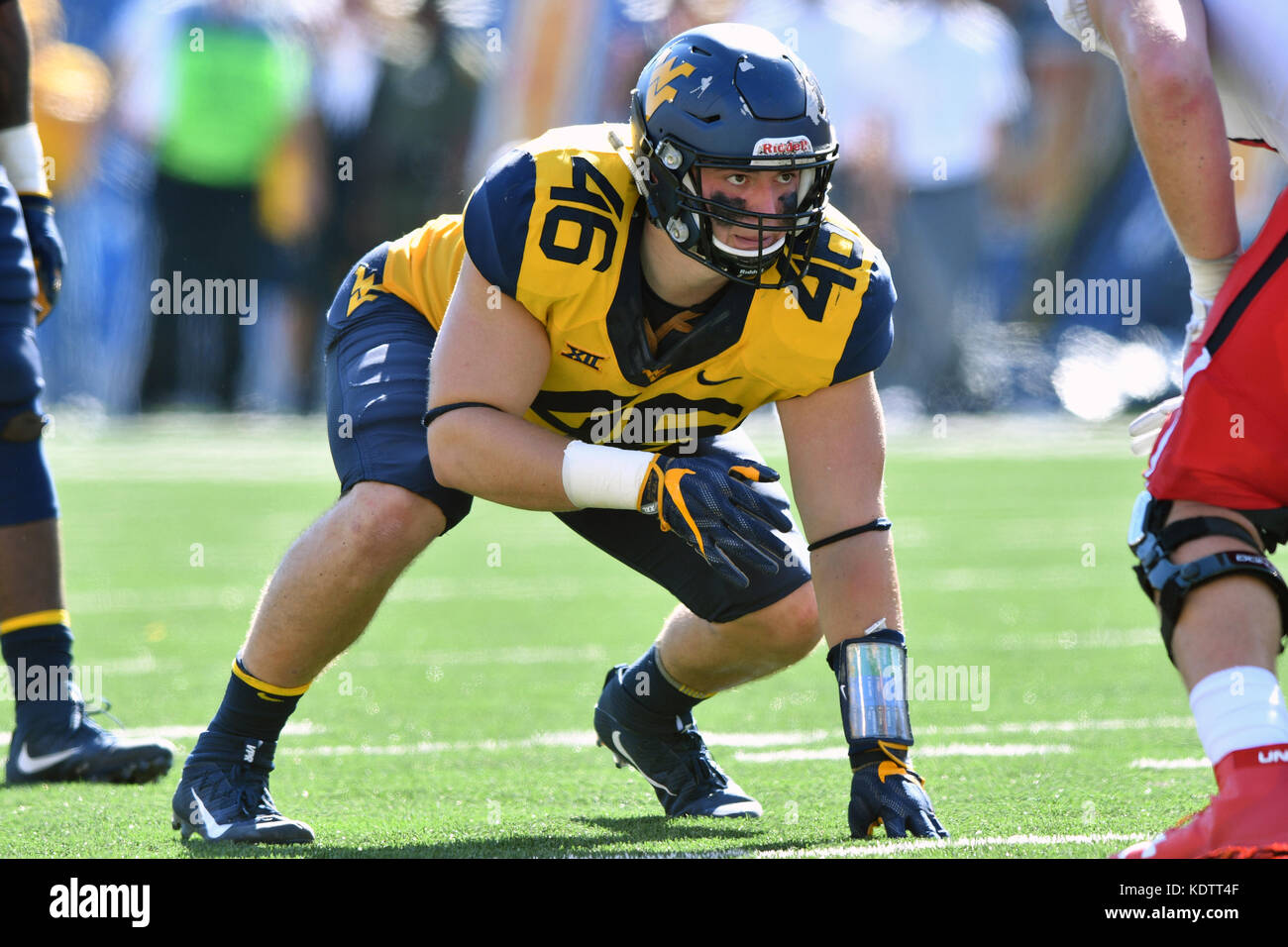 Three point stance hi-res stock photography and images - Alamy