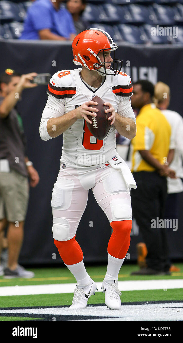 Cleveland browns quarterback hi-res stock photography and images - Alamy