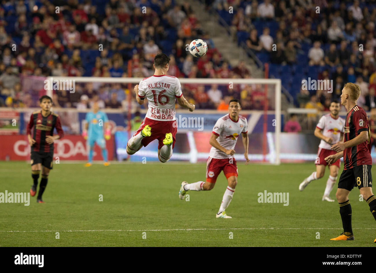 Harrison, USA. 15th Oct, 2017. Sacha Kljestan (16) of Red Bulls ...