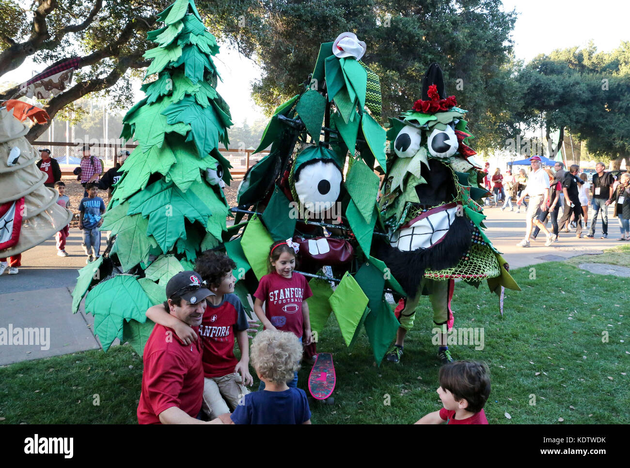 Stanford, United States. 14th Oct, 2017. Stanford Cardinal band former ...