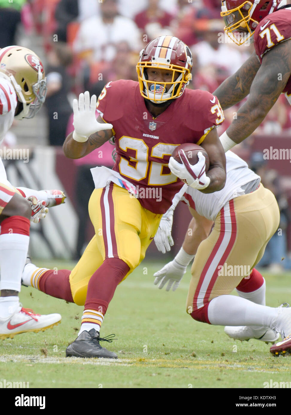 Washington Redskins running back Samaje Perine (32) carries the ball in ...