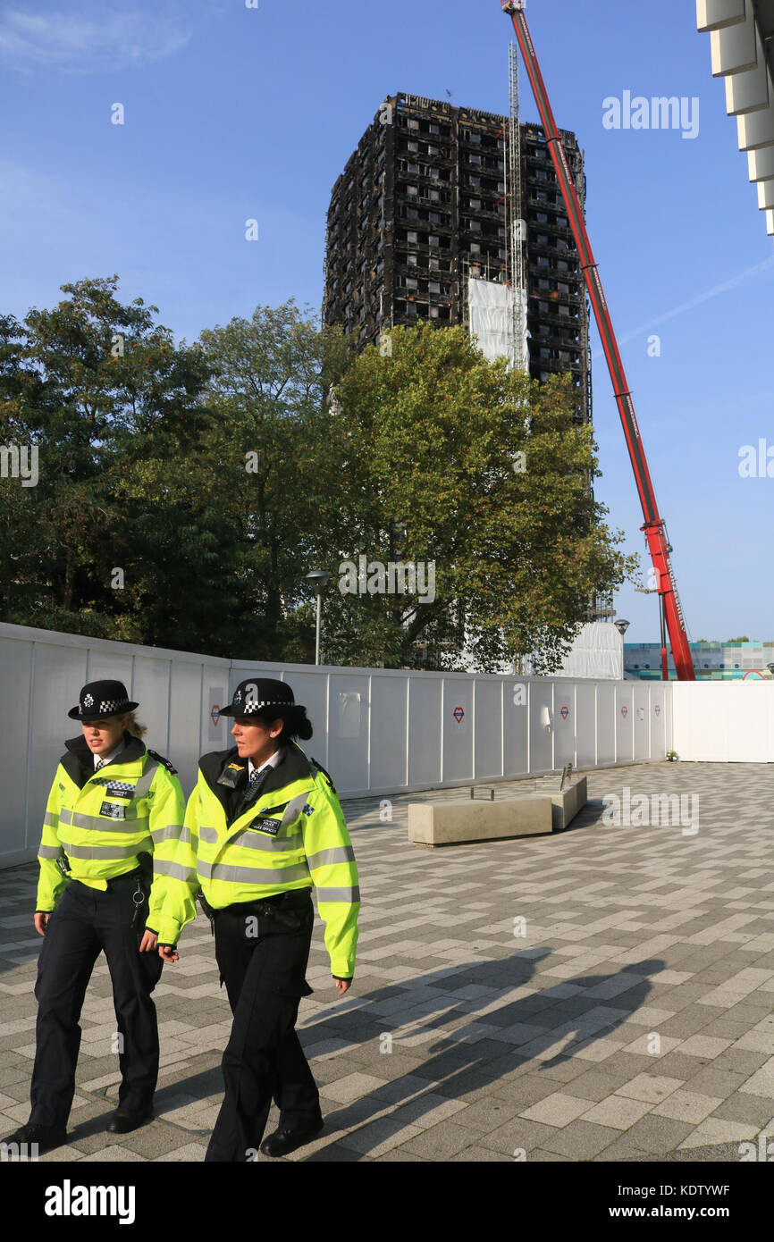 London, UK. 16th Oct, 2017. Workers have started the process of cover ...