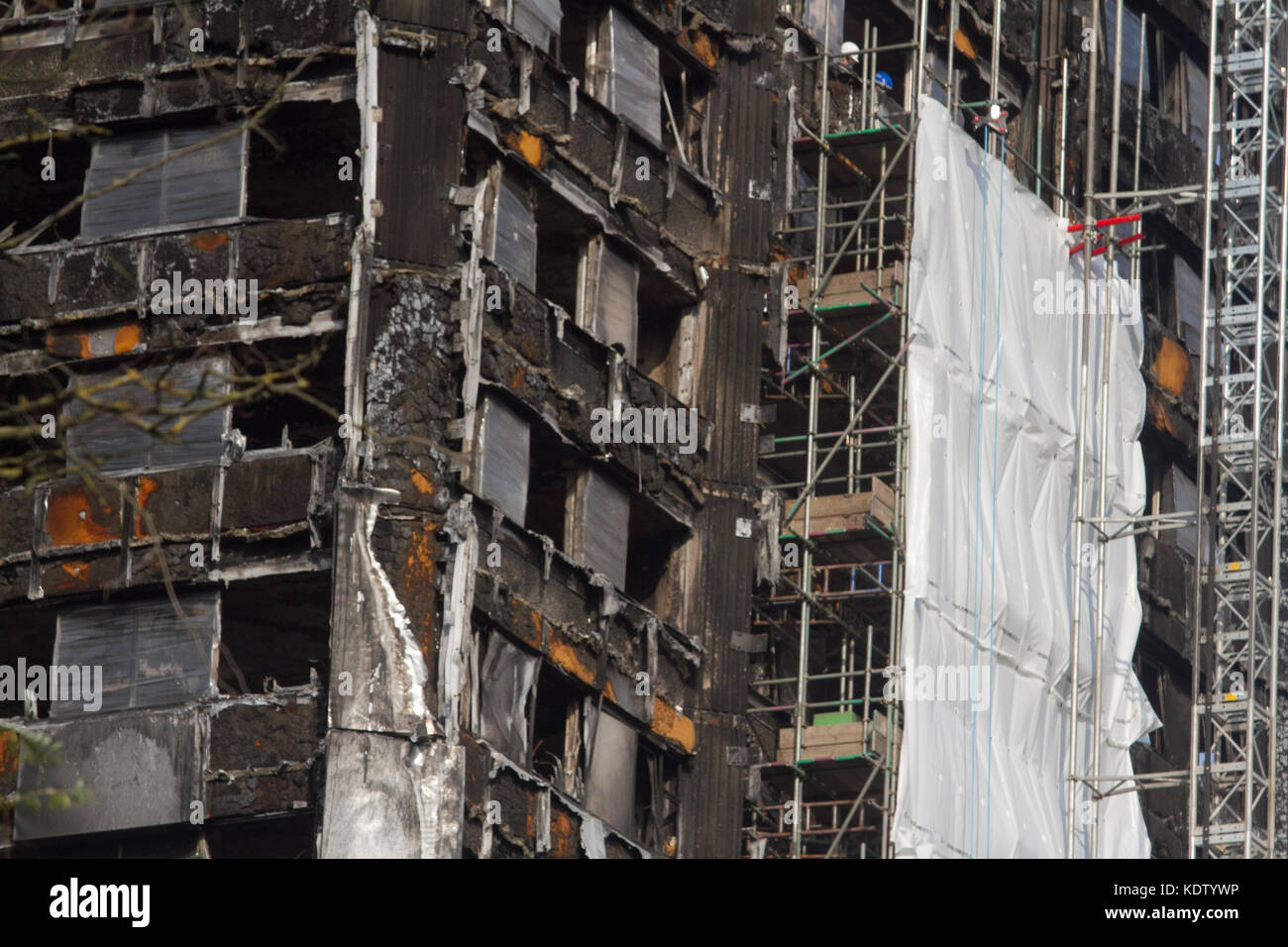 London, UK. 16th Oct, 2017. Workers have started the process of cover ...
