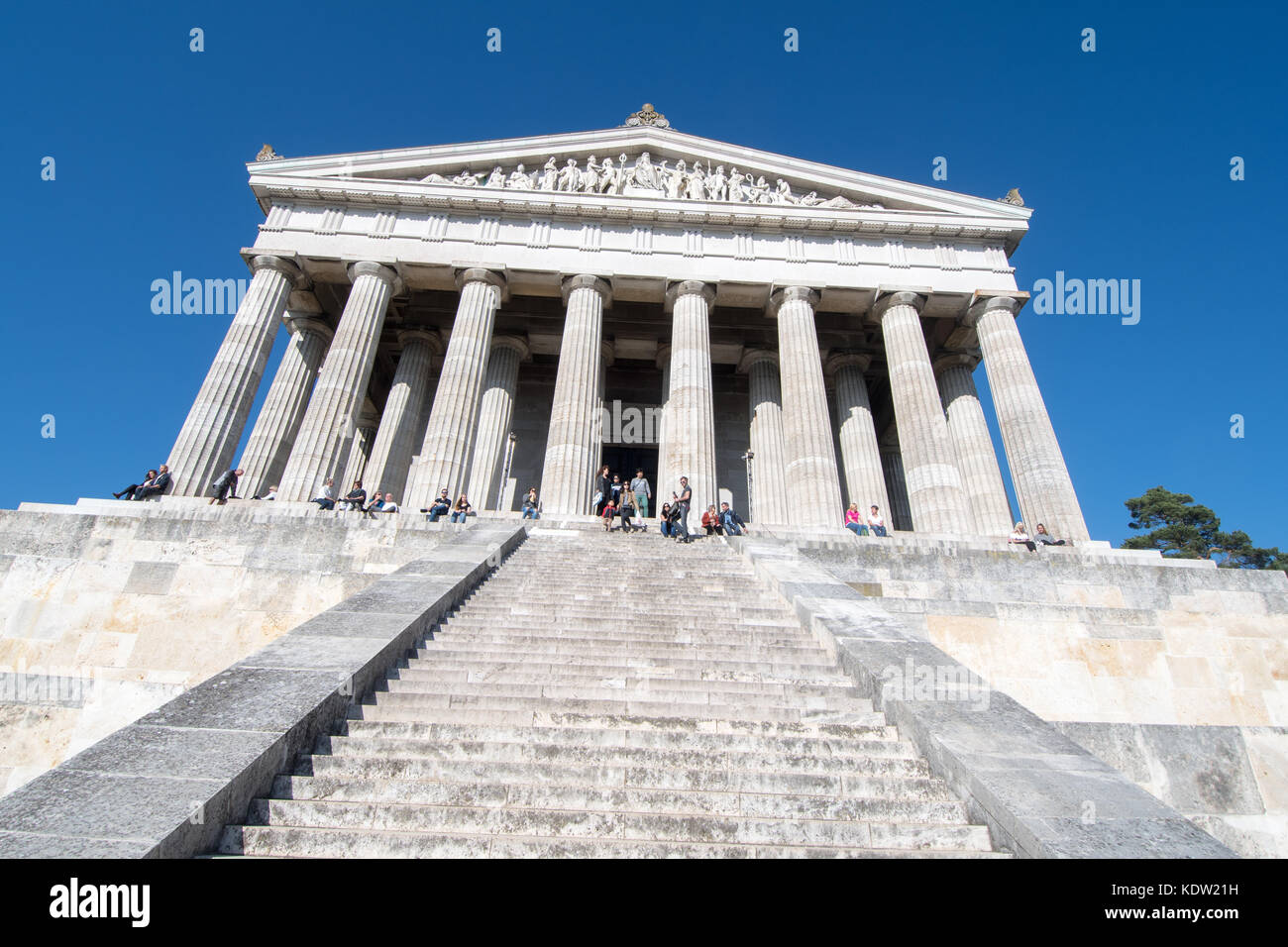 Donaustauf, Germany. 16th Oct, 2017. The Valhalla pictured in ...