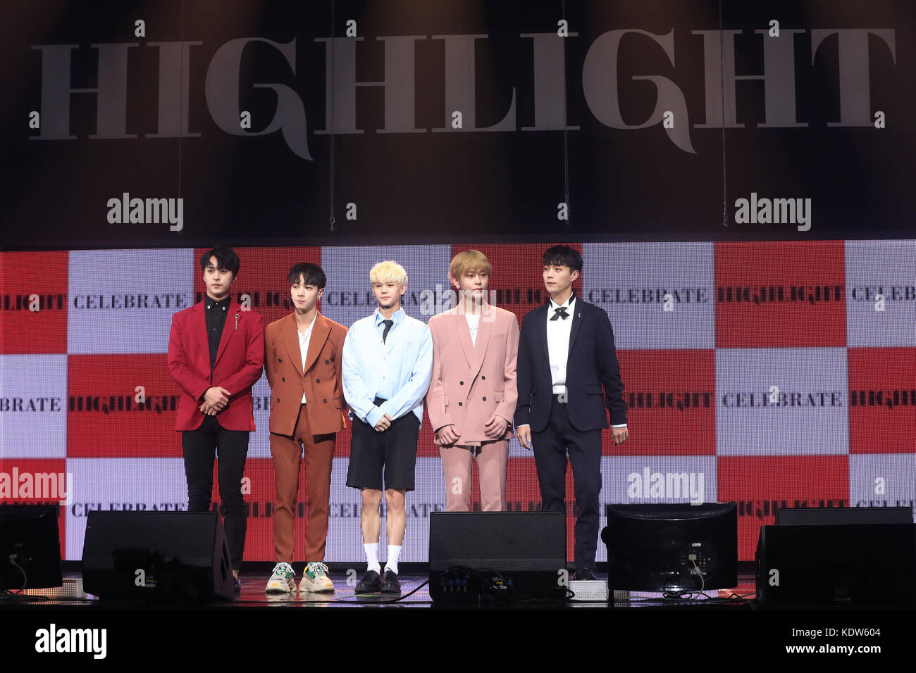 17th Oct, 2017. S. Korean boy group Highlight South Korean boy group ...