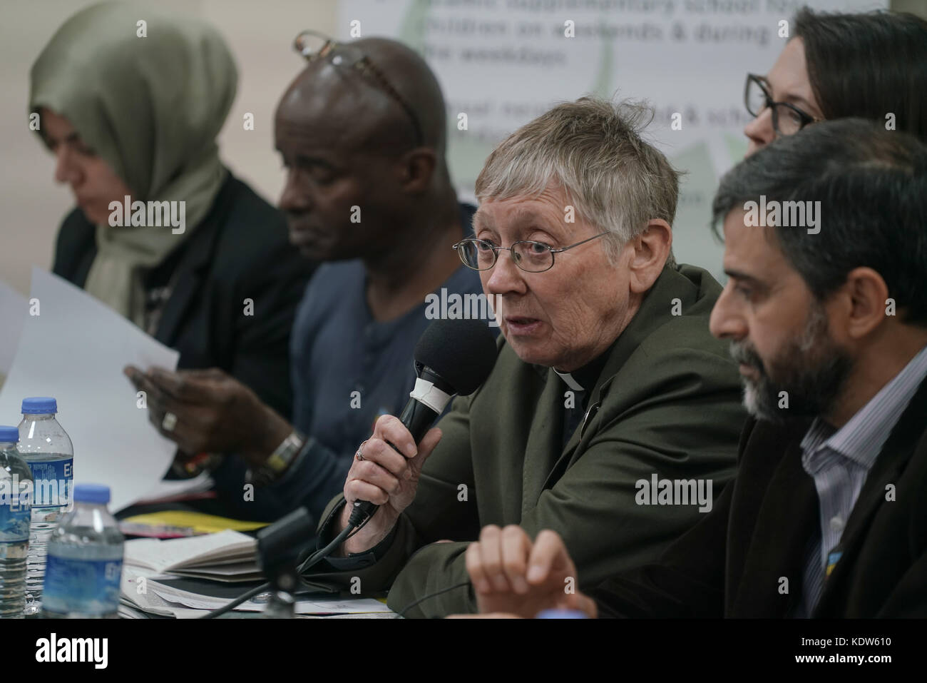 Rev jennifer potter hi-res stock photography and images - Alamy