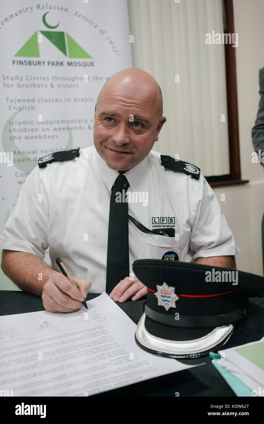 Rev jennifer potter hi-res stock photography and images - Alamy