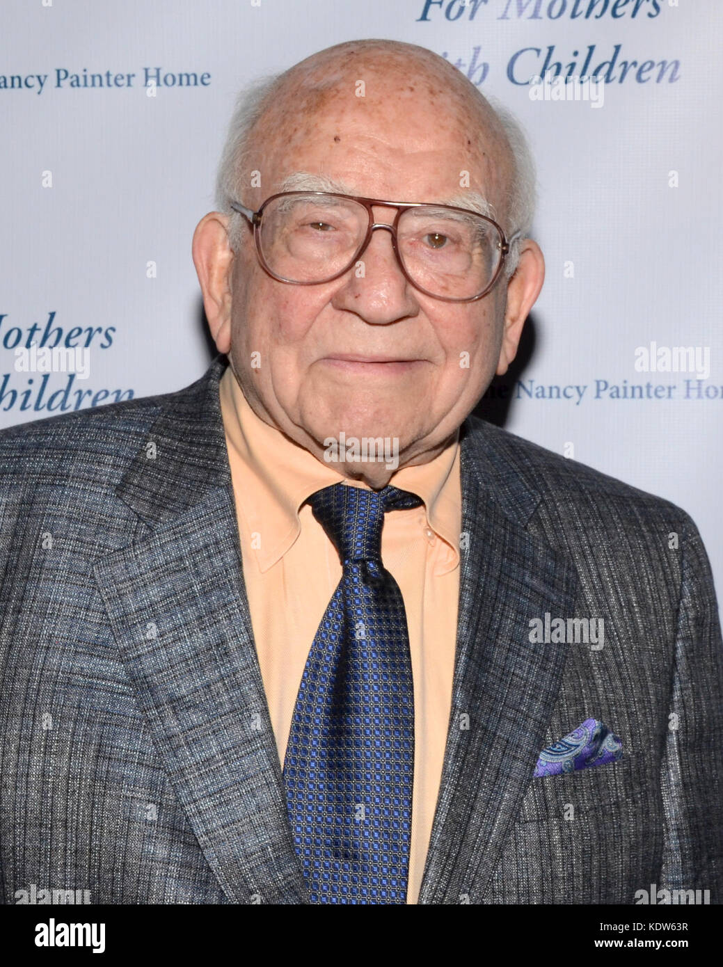 Universal City, USA. 15th Oct, 2017. Ed Asner attends the Nancy Painter ...