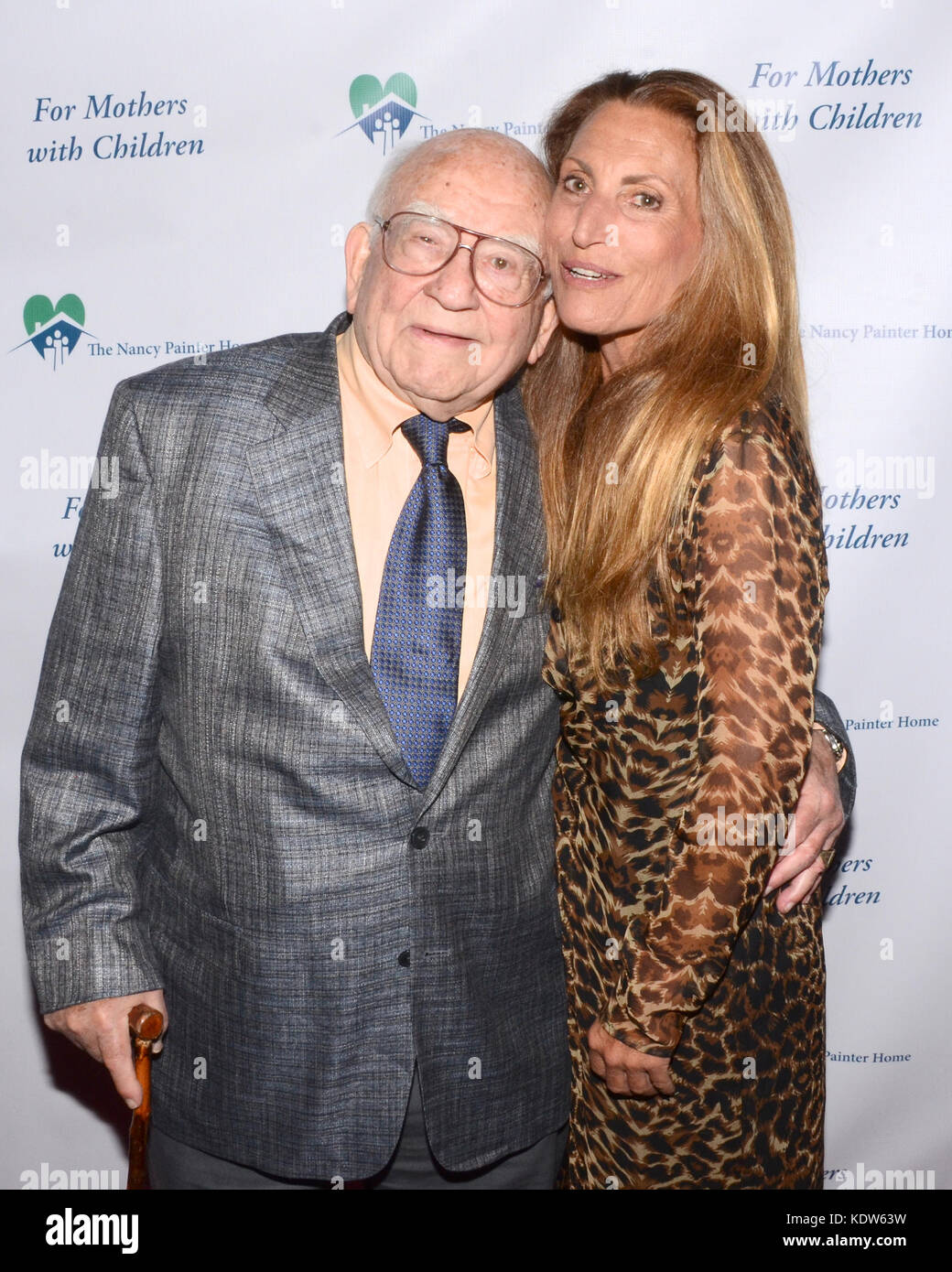 Universal City, USA. 15th Oct, 2017. Ed Asner and Liza Asner attends ...