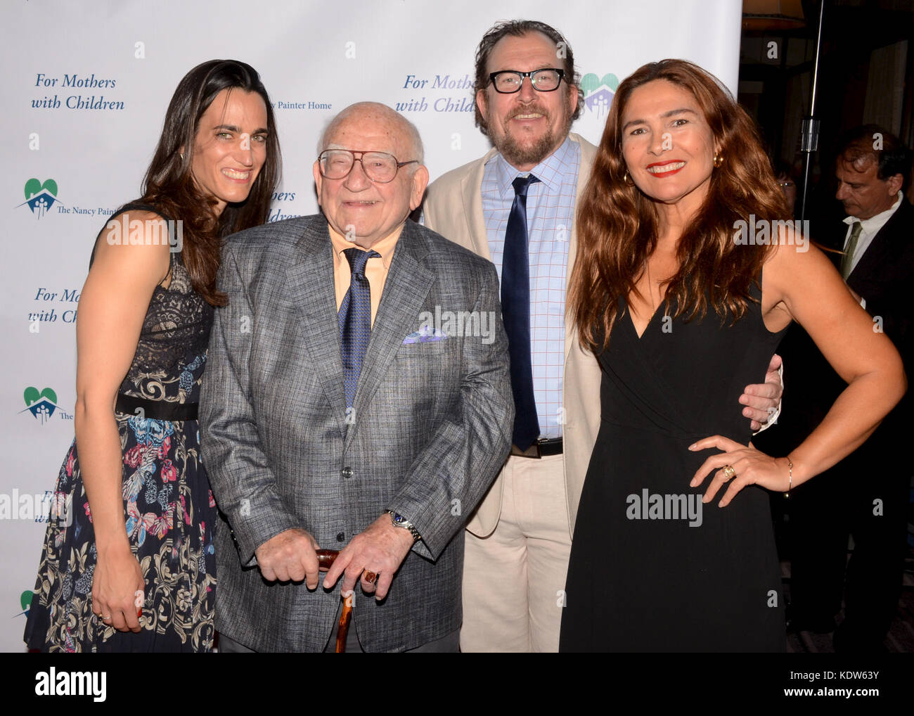 Universal City, USA. 15th Oct, 2017. Ed Asner, Matt Asner and Navah ...