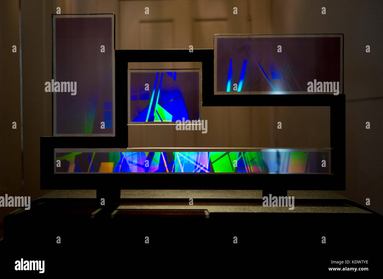 Holograms - holographic art - at the Holocenter - Center for the ...