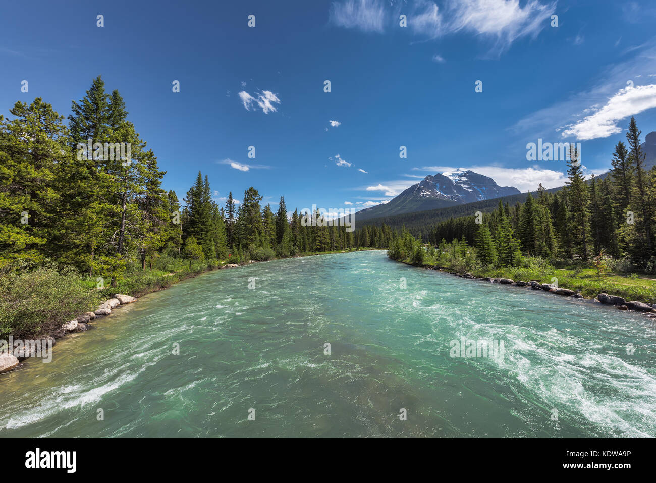 Banff summer canada hi-res stock photography and images - Alamy