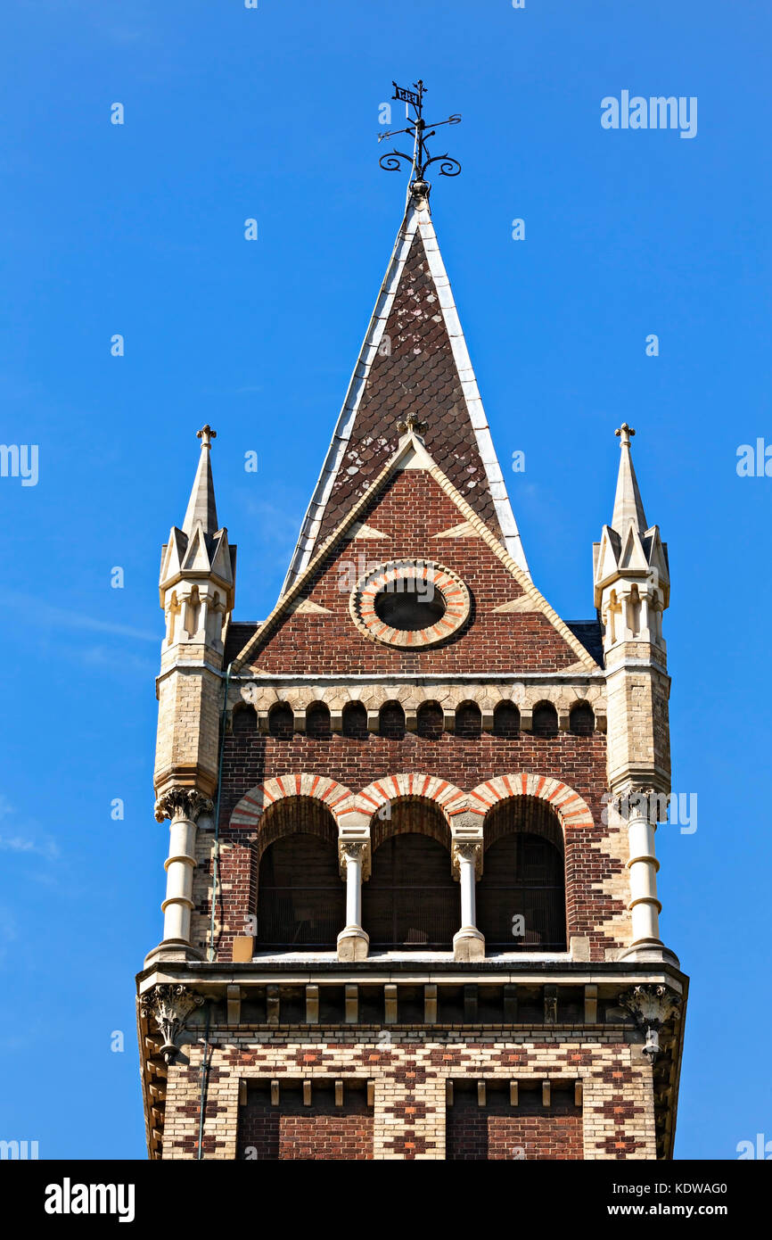 Uniting church building hi-res stock photography and images - Alamy