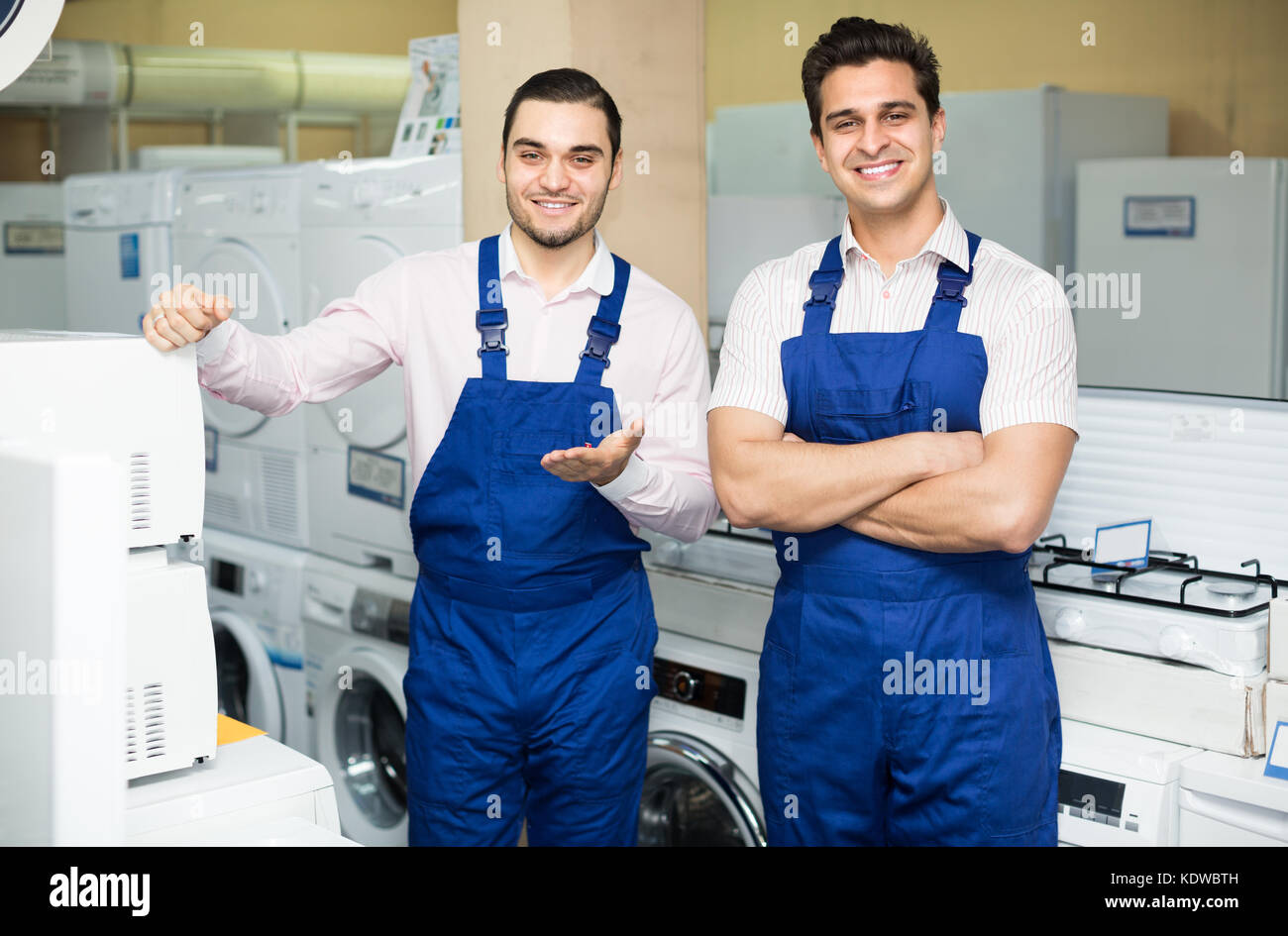 Indian workmen hi-res stock photography and images - Alamy